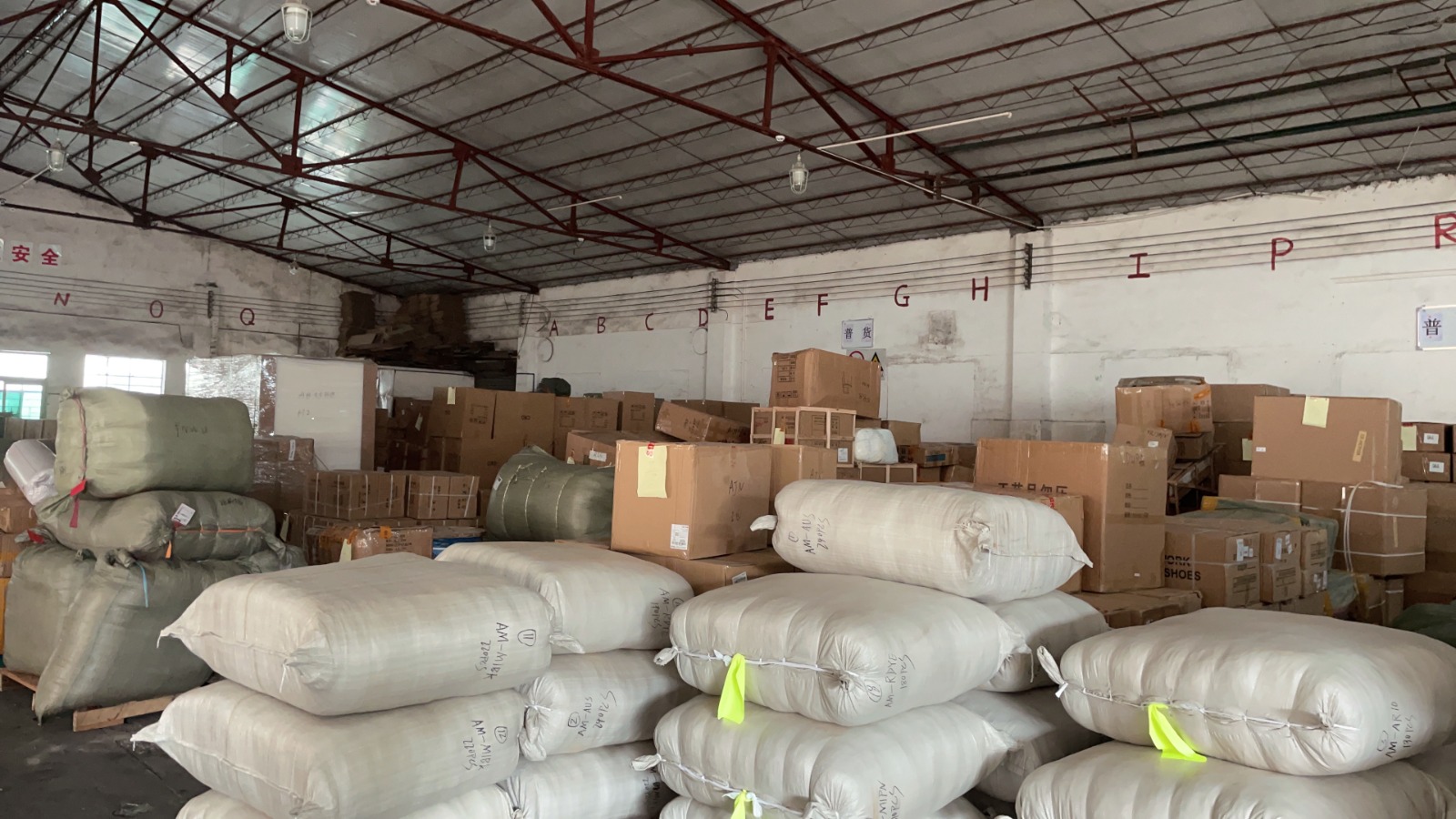 Mau Import Barang China, Tapi ga punya Gudangnya? Pakai Gudang ...